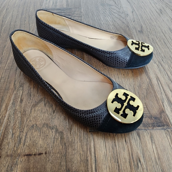 Tory Burch | Shoes | Tory Burch 2tone Cap Toe Ballet Flats | Poshmark